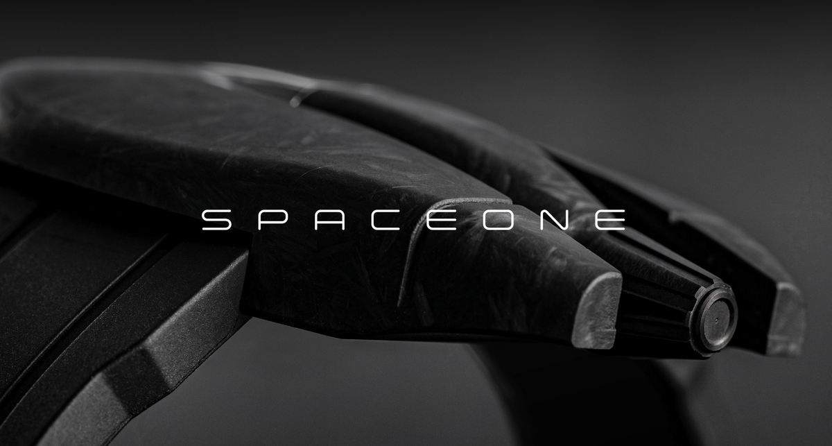 JUMPING HOUR – SpaceOne Watches Paris